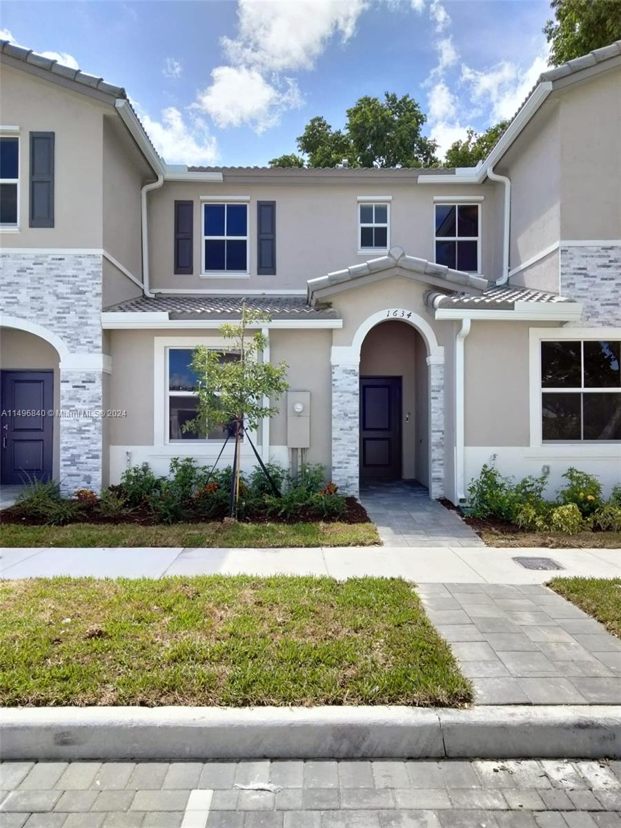 1634 SE 26th Terrace 1634, Homestead, FL 33035 | Divvy Rent-to-Own Homes