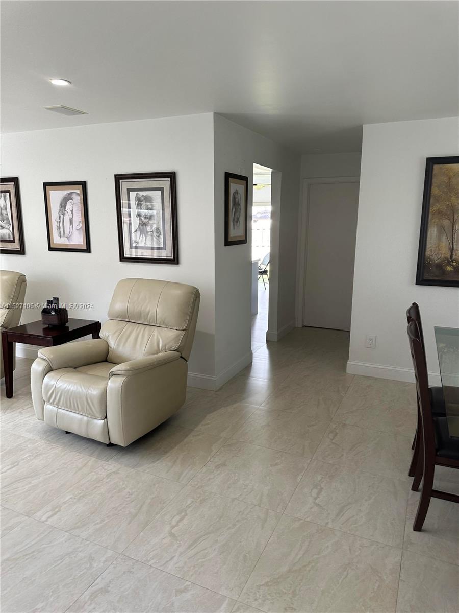 12567 SW 144th Ter - Home For Sale in Miami, FL - MLS #A11527196 - on ...