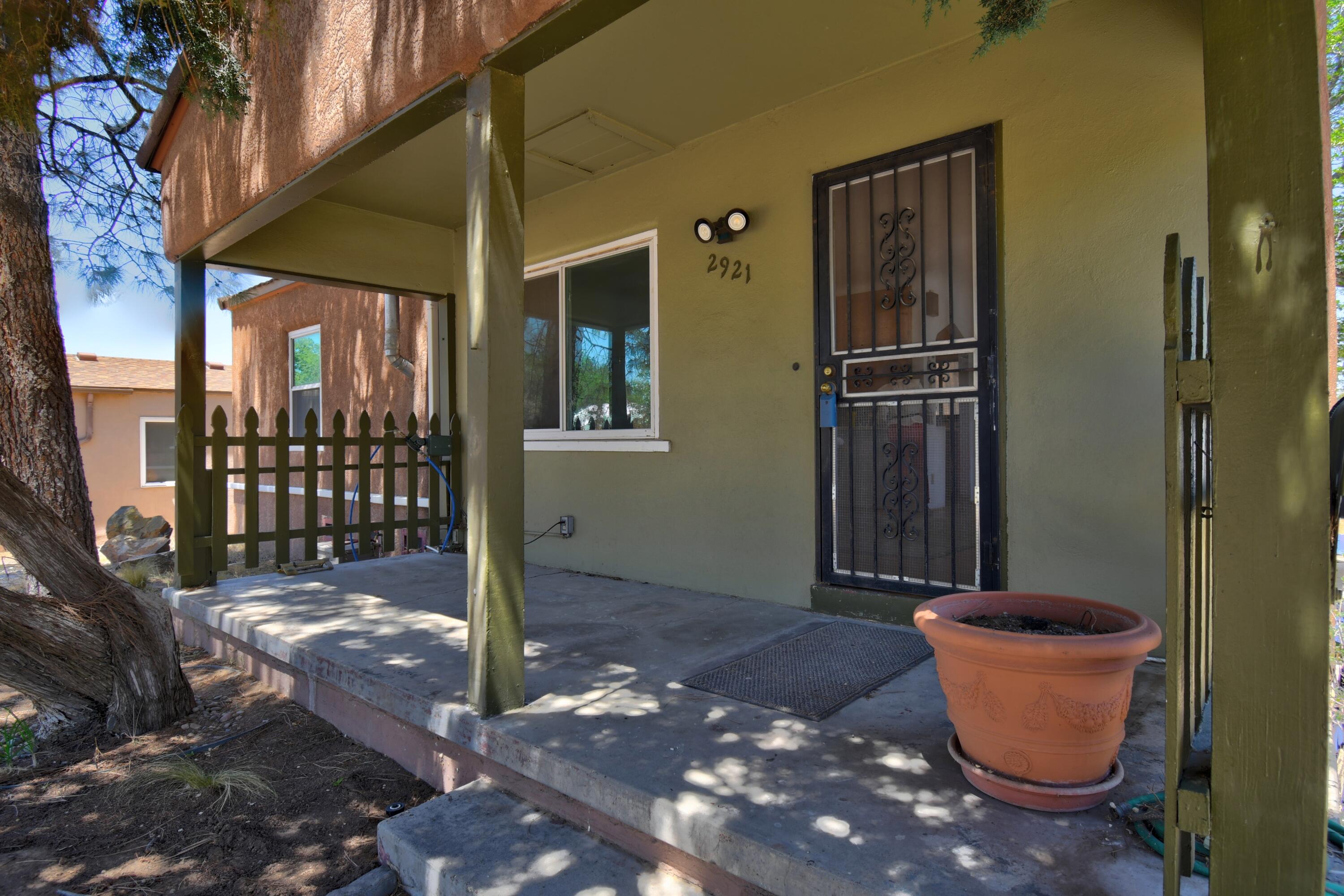 Albuquerque Homes with Three Bedrooms