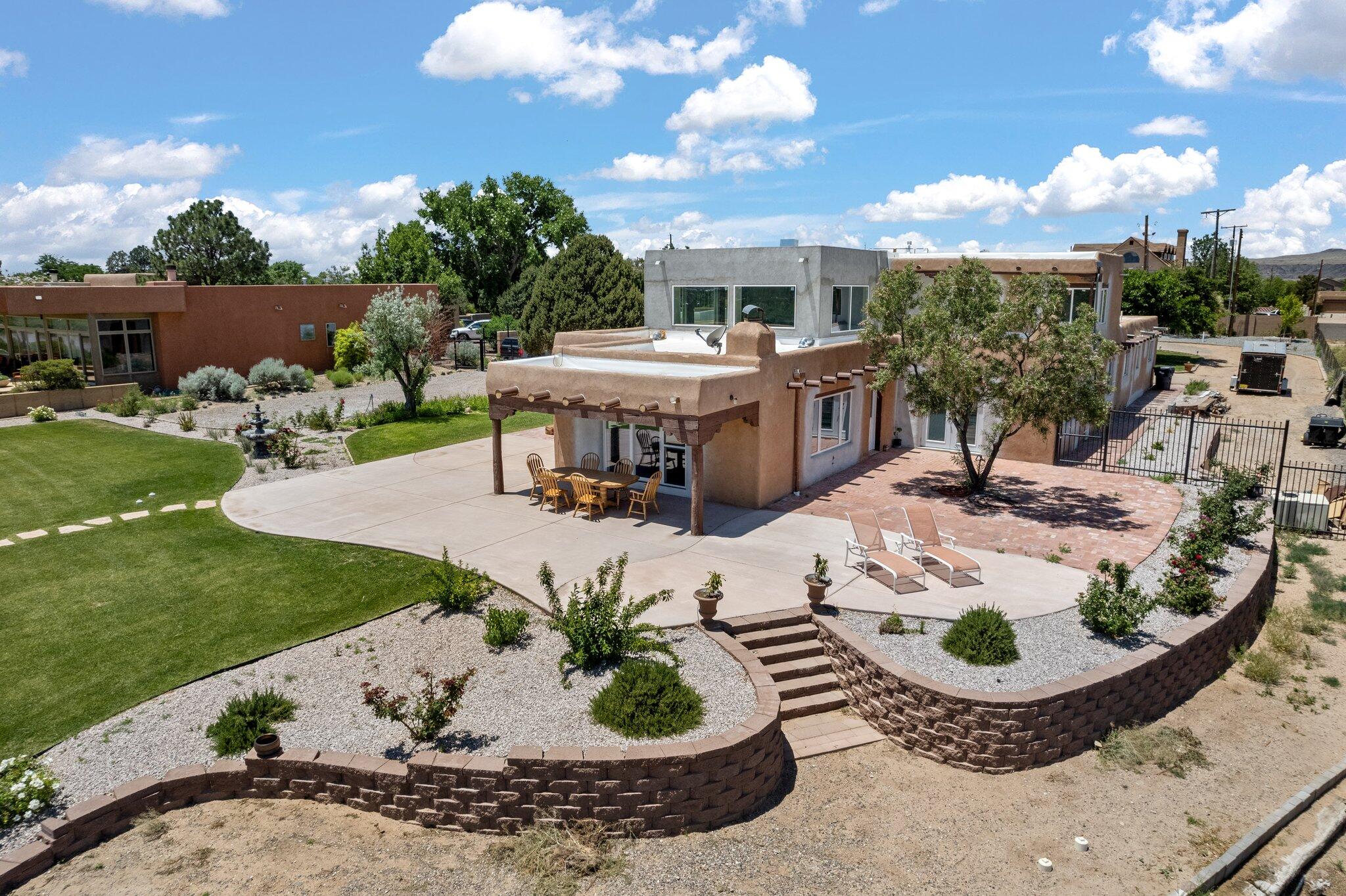 Westside Albuquerque Homes with Sun Room