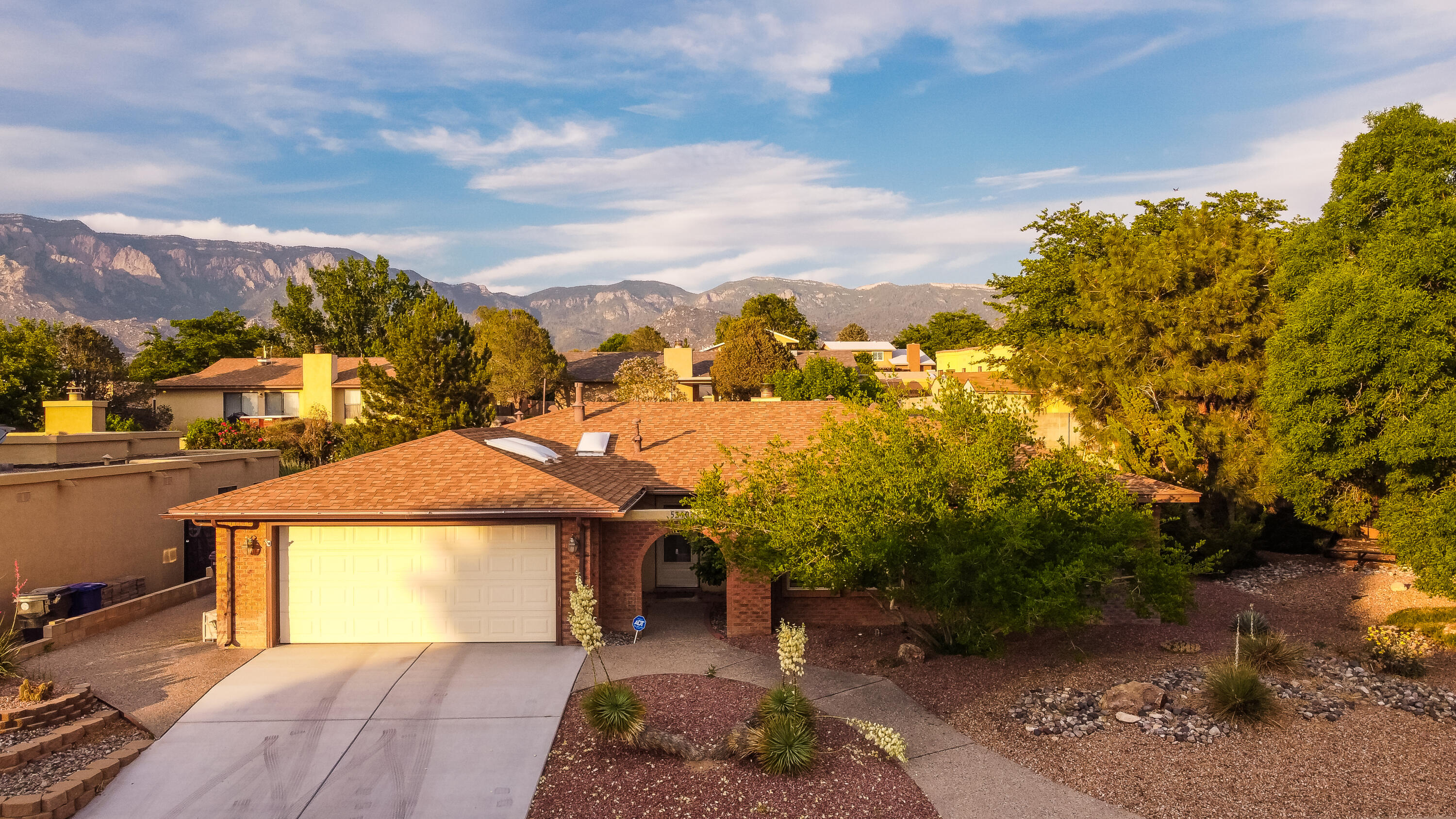 Albuquerque Homes with Three Bedrooms